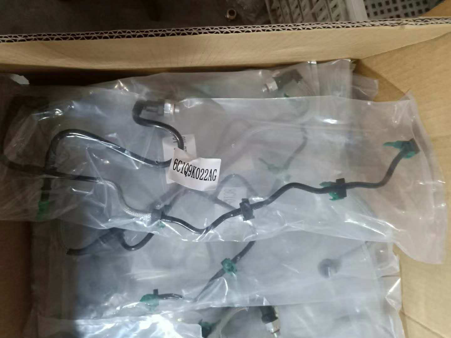 8200199856,82 00 199 856,Fuel Hose Pipe